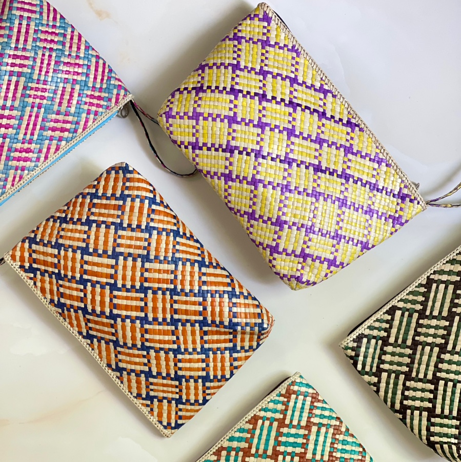 Embun Embun. Handwoven Mengkuang Pouch