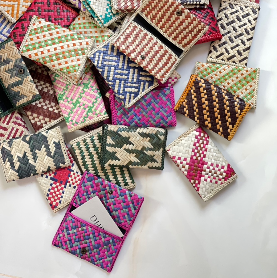 Embun Embun. Handwoven Mengkuang Card Wallet