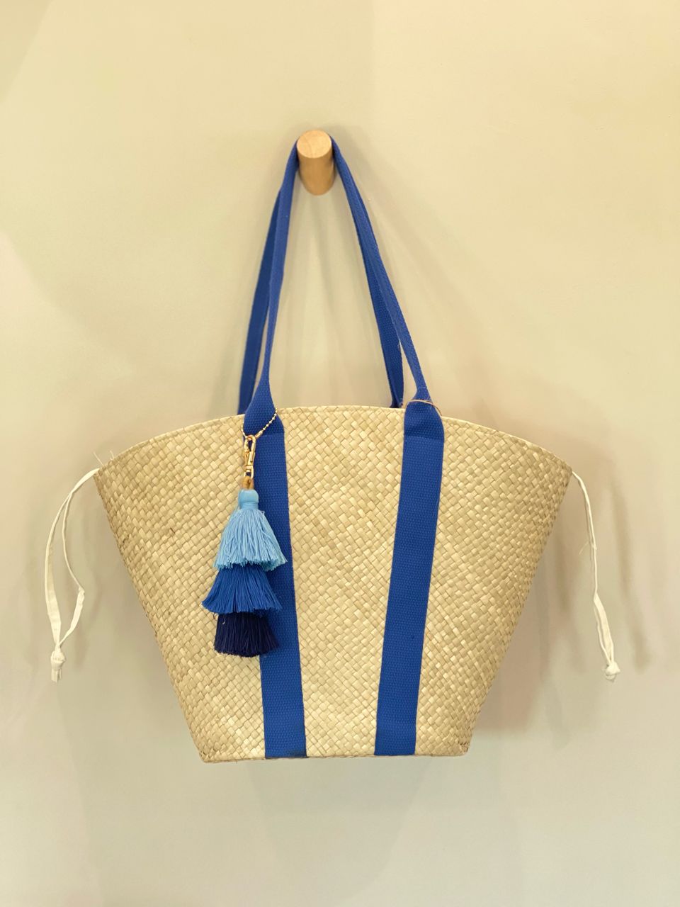 Embun Embun. Handwoven Mengkuang Bag Basket